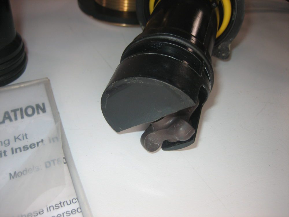 Airmar DT800 Smart NMEA 0183 Bronze Thru Hull Transducer - Depth Temp ...