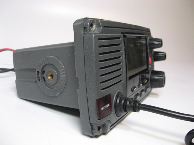 Garmin VHF 100 Marine Radio Transceiver - TESTED - WORKING NO MMSI ...