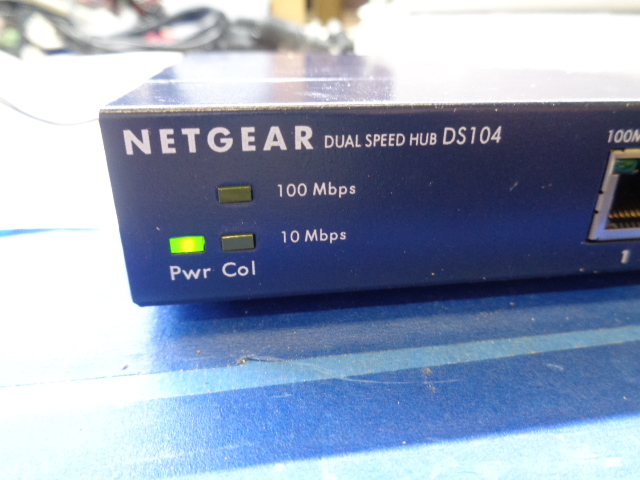 Netgear DS104 4-Port Dual Speed Hub 10/100 Mbps - Free US Shipping ...