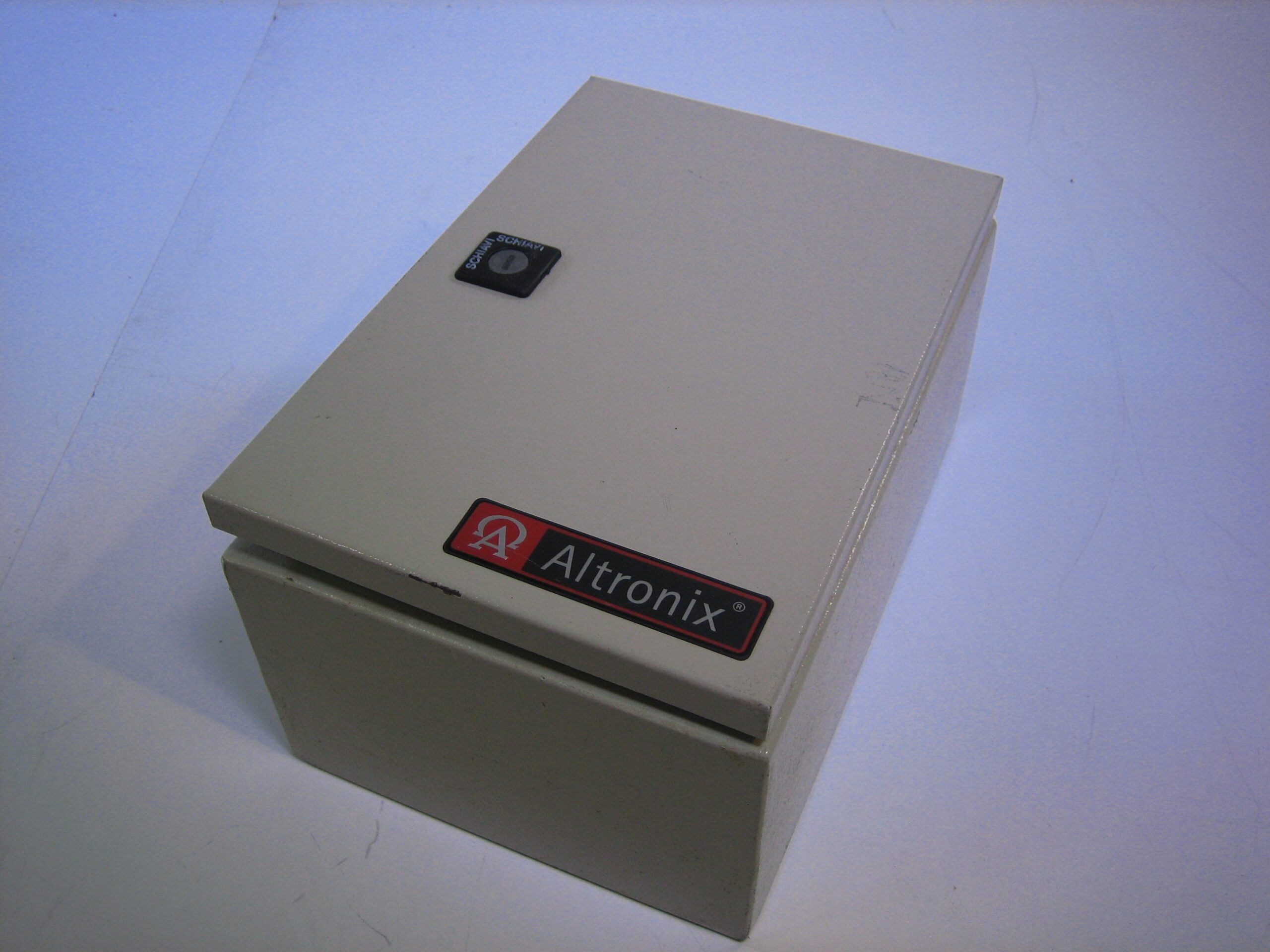 Altronix T24130WP Weatherproof AC Power Supply 115VAC to 24VDC - Free ...