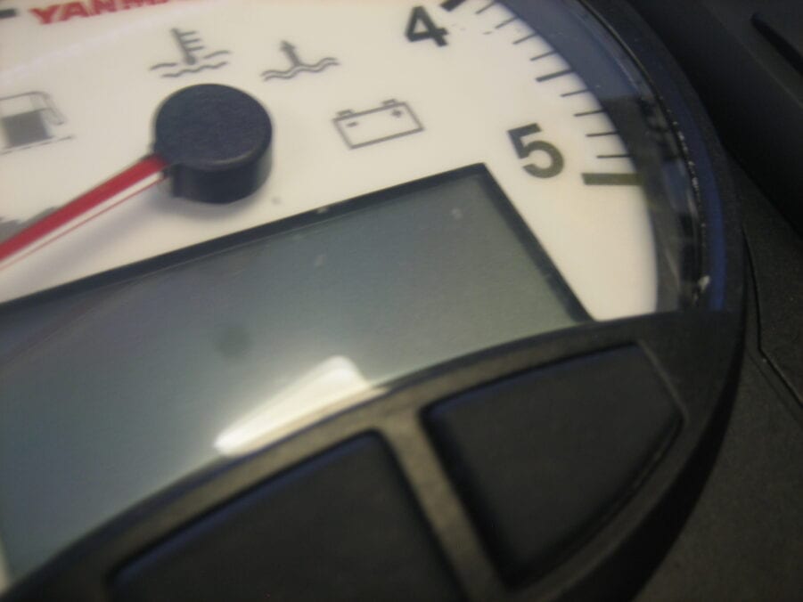 Yanmar B25 164100-30110 Metric Medallion Control Panel w/Tachometer ...