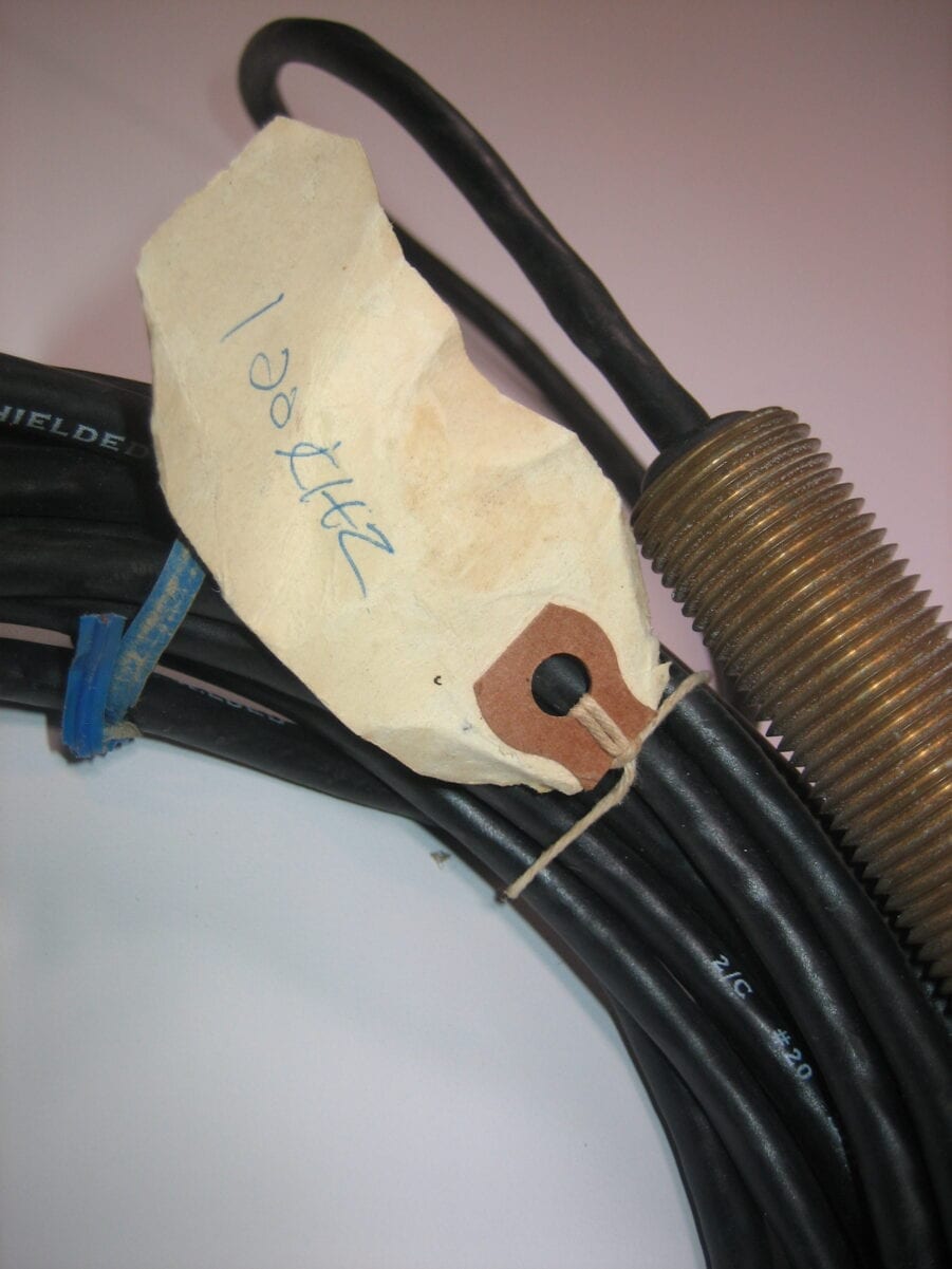 Radarsonics NEW Model 201 120 kHz Thru-Hull Transducer - Sitex w/3 Pin ...