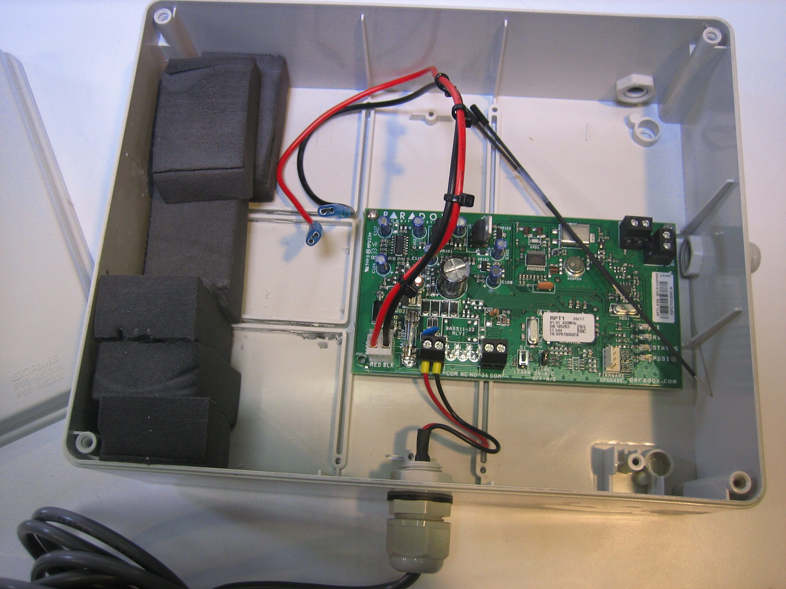 Paradox Alarm Wireless Repeater RPT-1 - Used - Max Marine Electronics