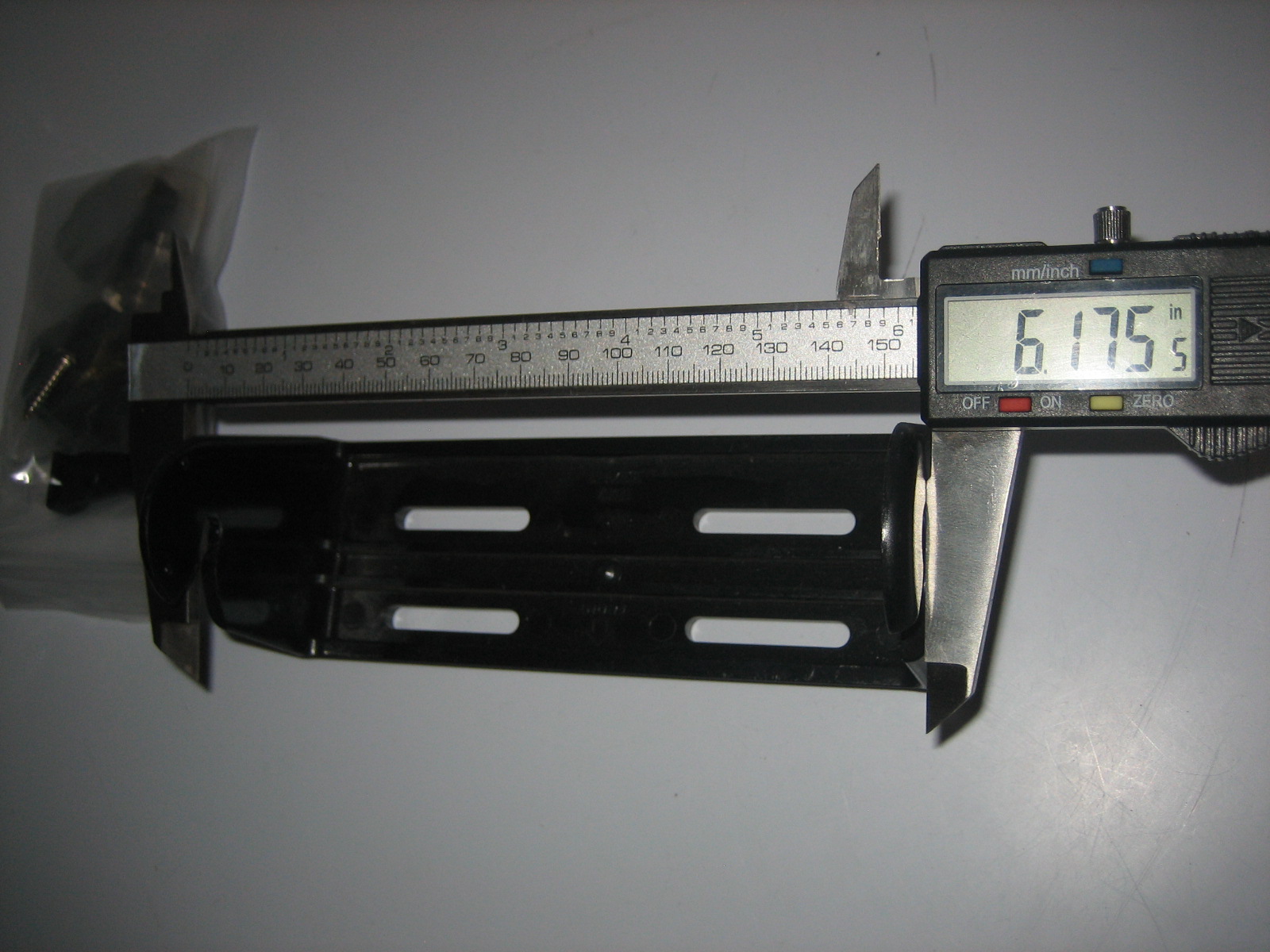 Uniden Oceanus UT910 5.75" VHF Mounting Mount Bracket Knobs Mic Clip ...