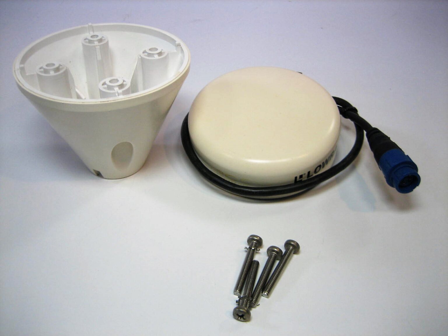 Lowrance LGC-2000 NMEA2000 GPS Antenna + Pole Base - Good Cond Tested ...