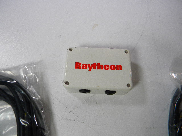 Raymarine R55006 Seatalk Auxillary Junction Box + Cables - Max Marine ...