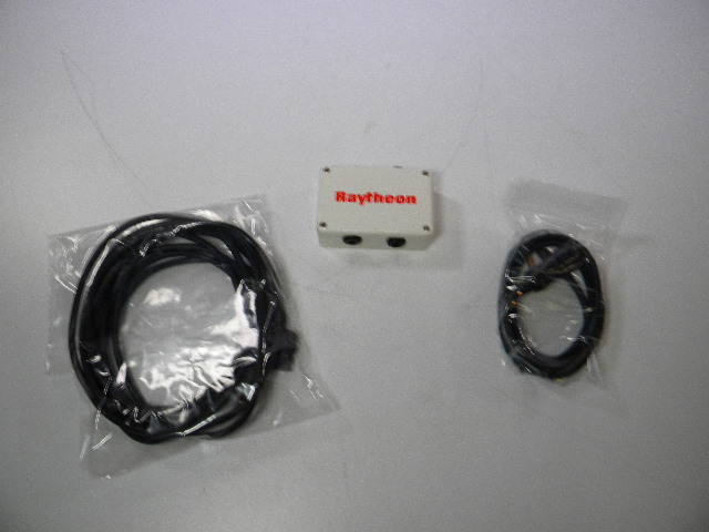 Raymarine R55006 Seatalk Auxillary Junction Box + Cables - Max Marine ...