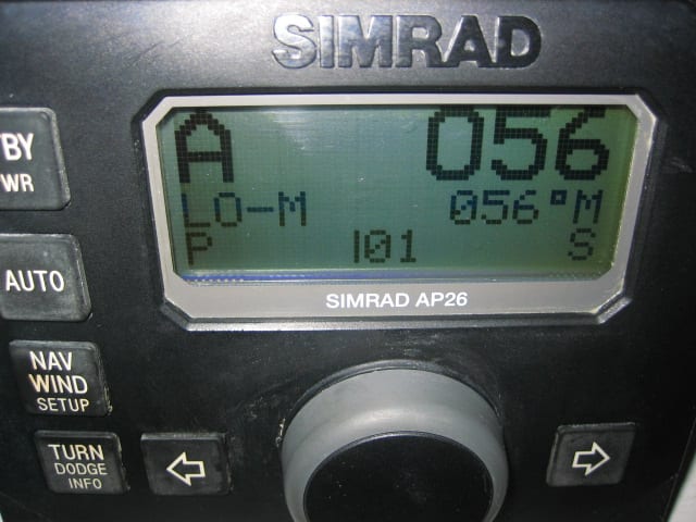 Simrad AP26 Autopilot Control Head 22087910 With Suncover ~ Bench ...