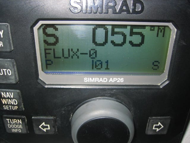 Simrad AP26 Autopilot Control Head 22087910 With Suncover ~ Bench ...