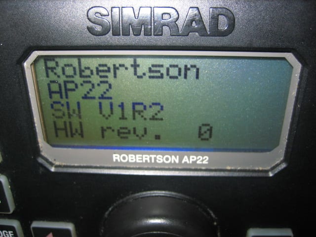 Simrad AP~22 Autopilot Control Head - New LCD-90 DAY WARR 22085849 ...