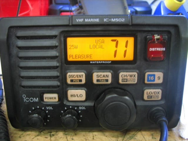 Icom/IC-M502 Marine Two-Way VHF Radio Transceiver W/Icom HM~126B Mic ...