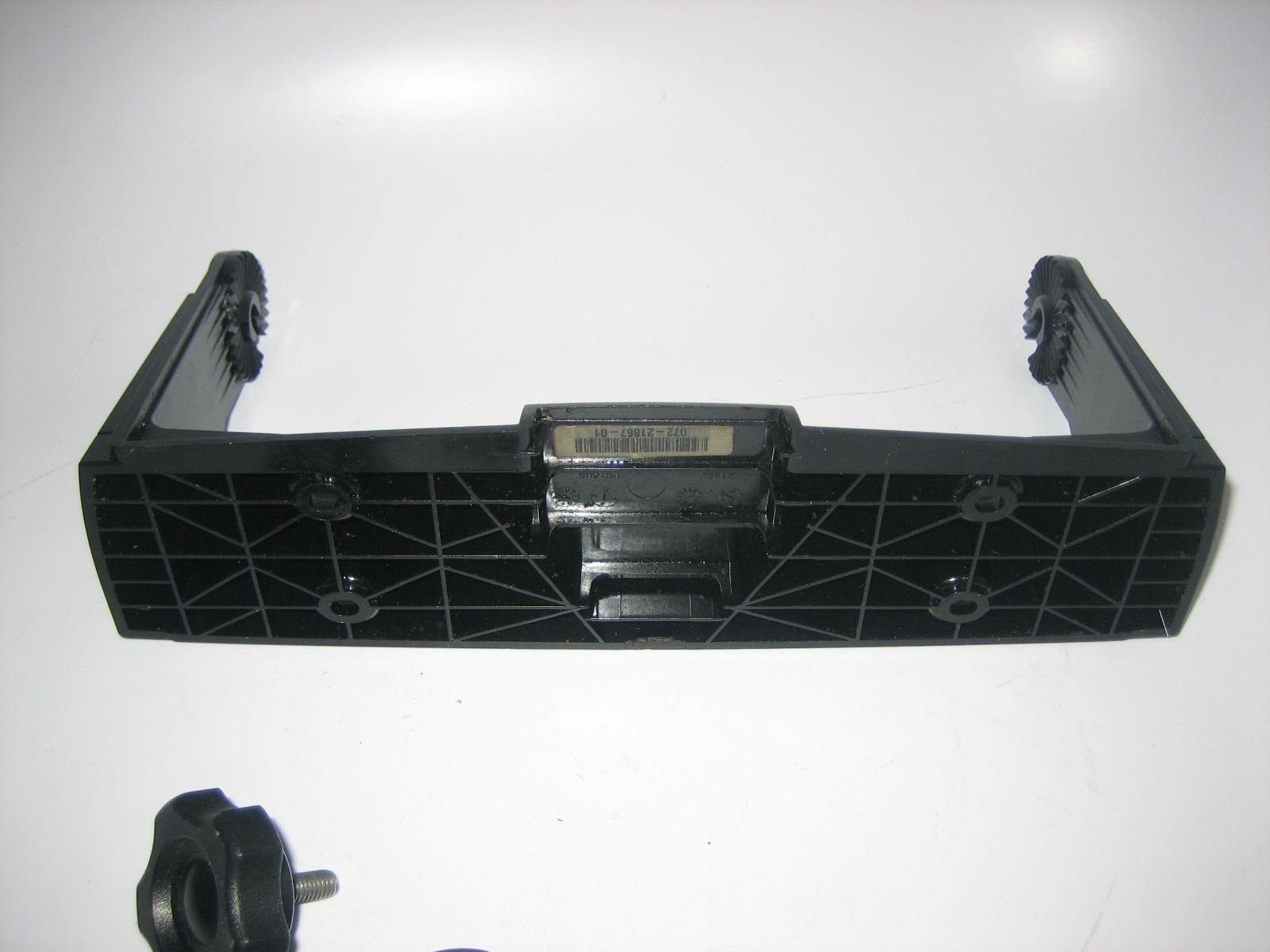 Simrad GO9 XSE / Vulcan 9 Black Mounting Gimbal Bracket with Knobs ...