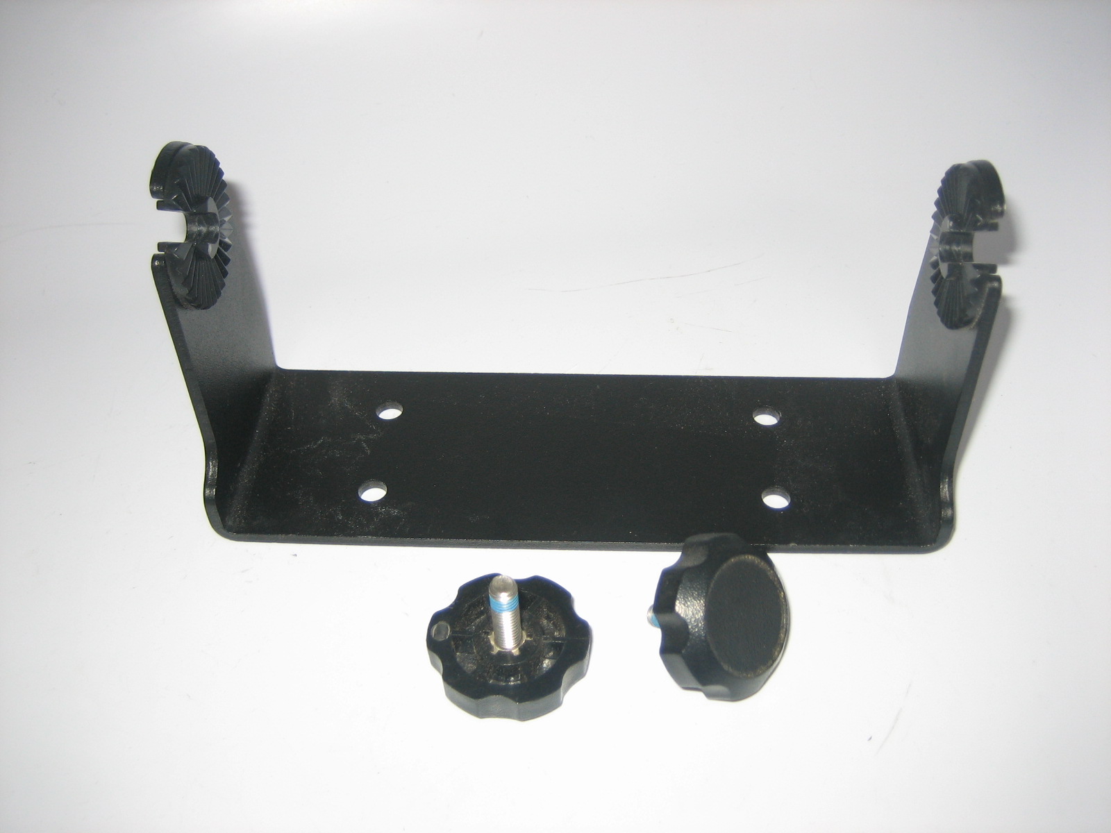 Simrad AP48 Mounting Bracket and Knobs - 000-14074-001 - NEW - Max ...