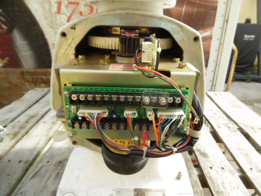 Furuno FR-2115BB Commercial Grade ARPA Black Box 12KW Radar System ...