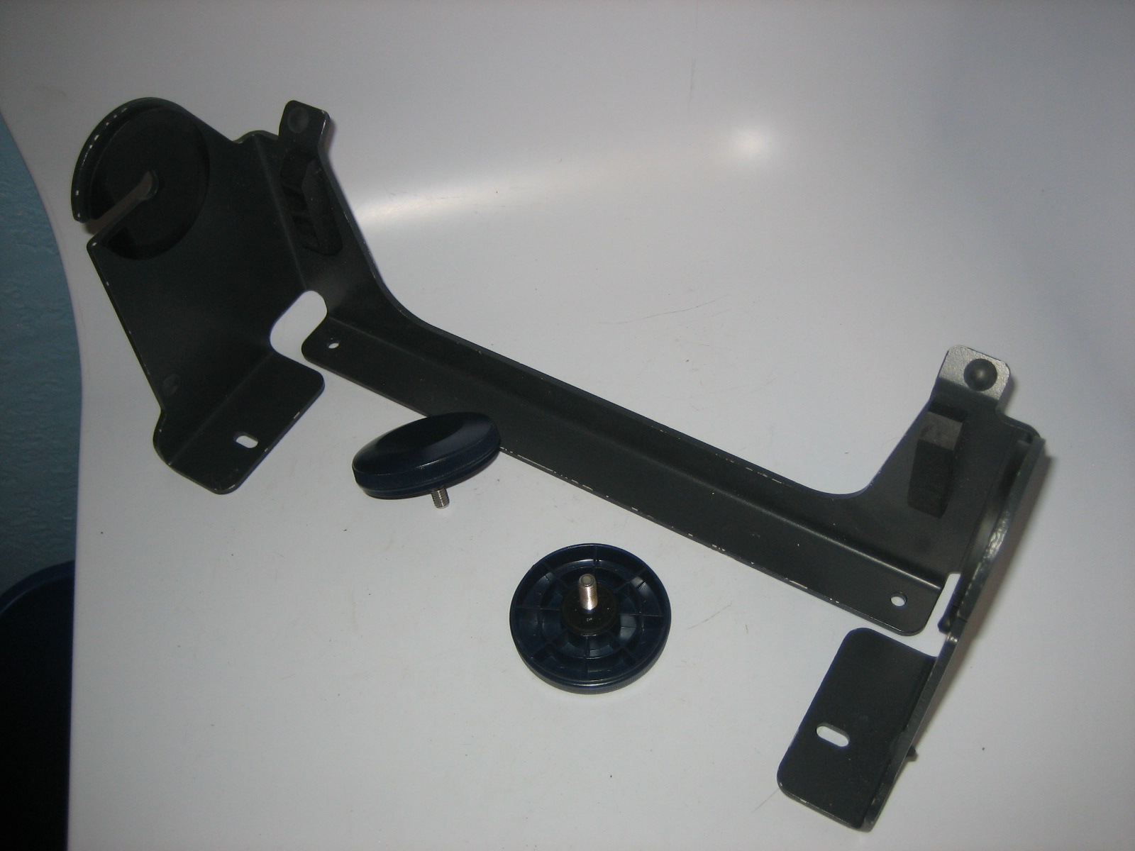 Furuno TZT14 TZTouch NavNet 14.1" Mounting Mount Bracket and Knobs ...