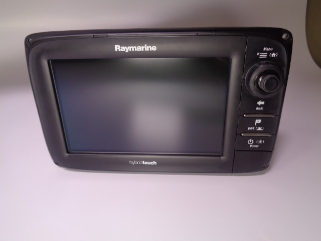 Raymarine e7 Touchscreen Chartplotter MFD 7" Display E62354 - Max ...