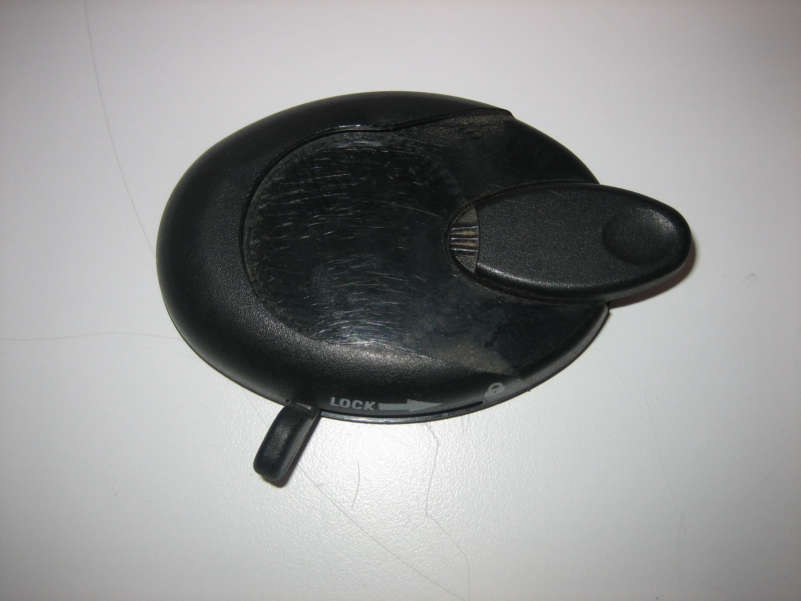 Garmin Locking Dash Mount for GPSmap Nuvi Etc with New Adhesive Pad ...