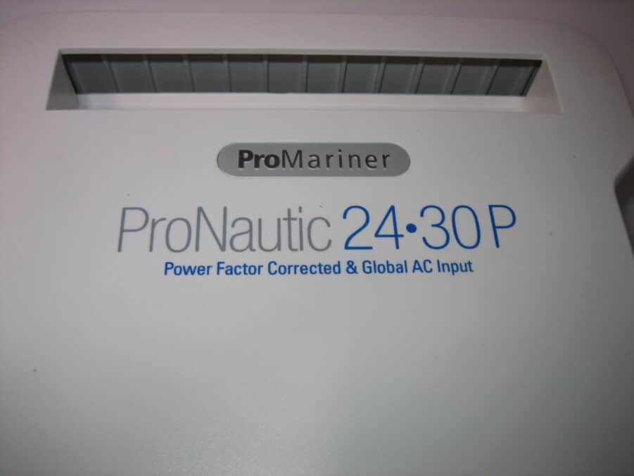 ProMariner ProNautic 2430P *NEW OPEN BOX 24v 30 amp 3 Bank Smart ...