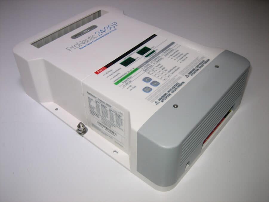 ProMariner ProNautic 2430P *NEW OPEN BOX 24v 30 amp 3 Bank Smart ...