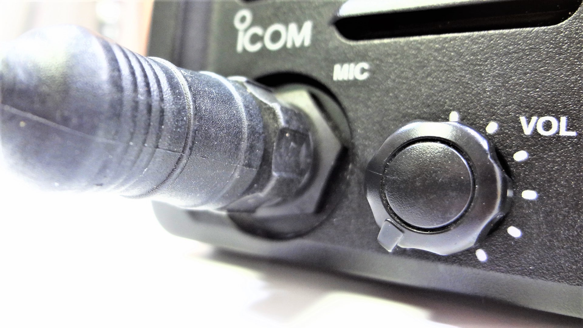 Icom IC-M602 Marine VHF Radio Transceiver Unit w/ Detachable HM-126RB ...