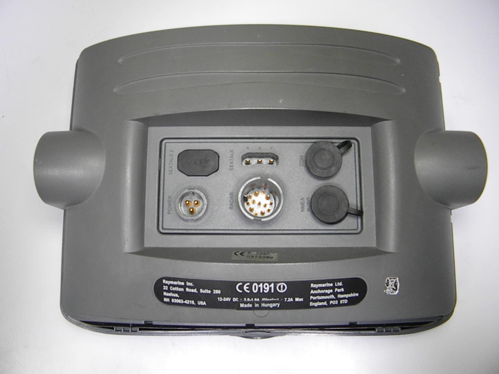 Raymarine C80 Classic Display w/Suncover - E02020 - 90 Day Warranty ...