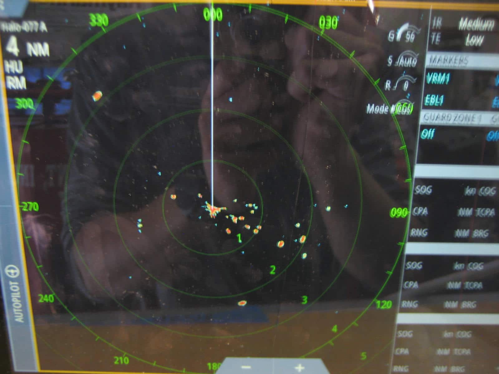 SIMRAD HALO 4 Pulse Compression Radar 4' Open Array W/RI-12 BENCH ...