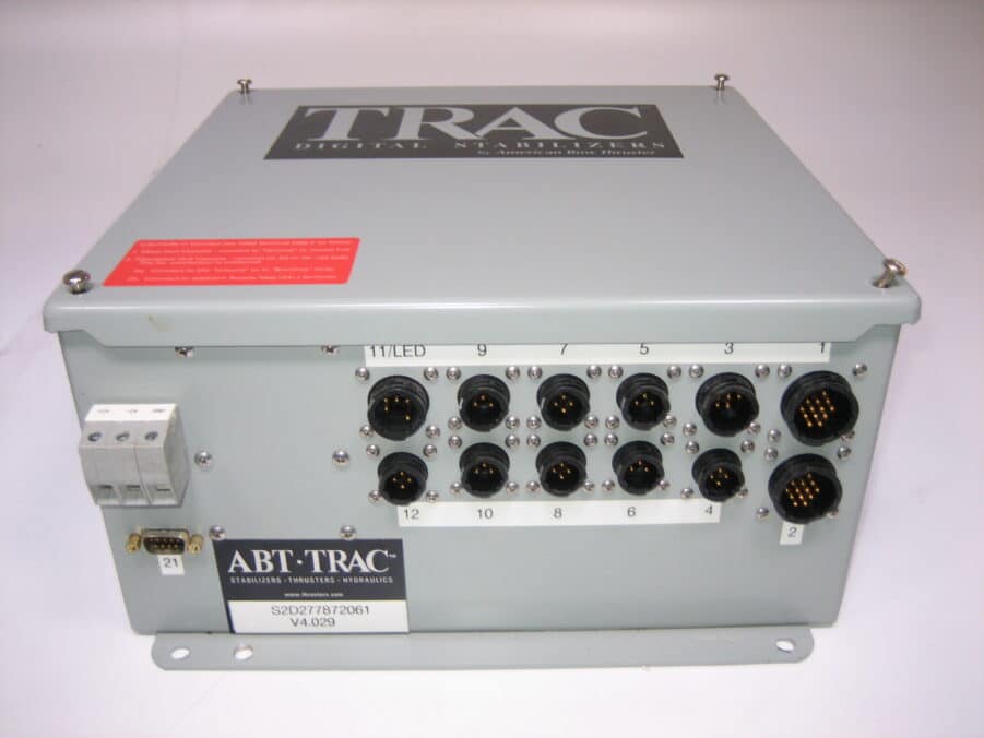 ABT Trac 24VDC 2-Fin Stabilizer Servo Control Box 28111 - FOR PARTS ...