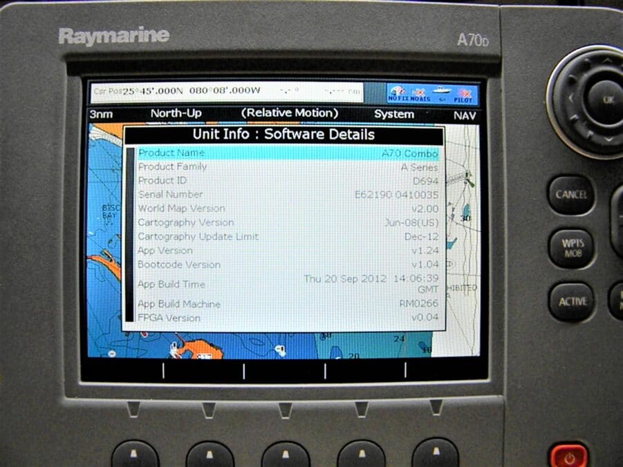 Raymarine A70D Chartplotter/Fishfinder Display w/Mount - Great ...