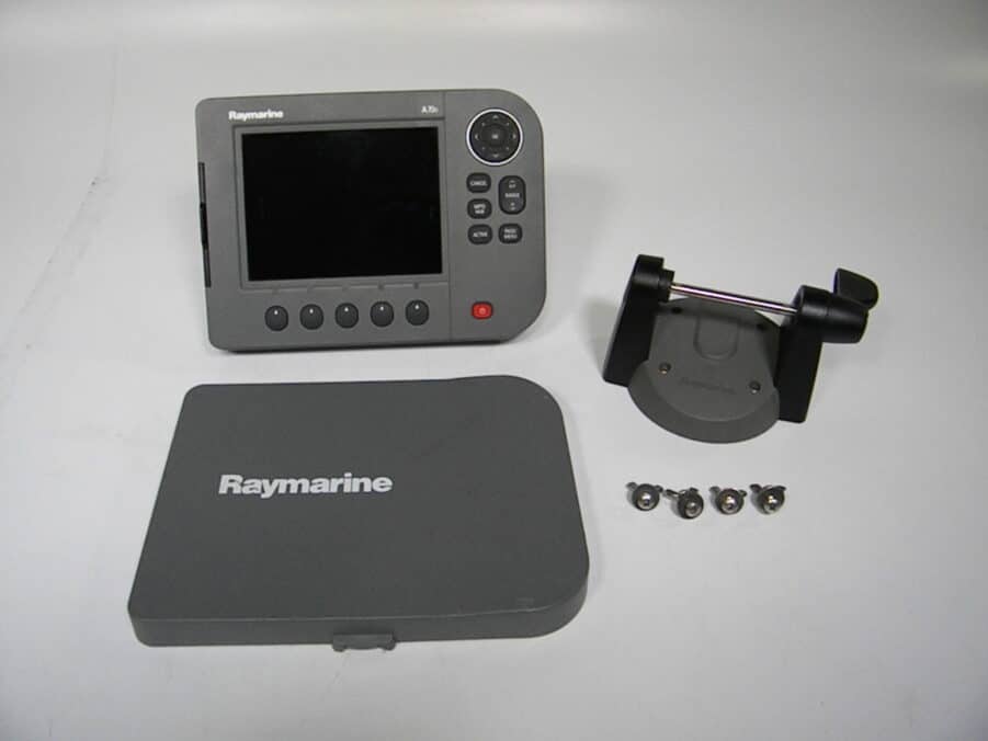 Raymarine A70D Chartplotter/Fishfinder Display w/Mount - Great ...