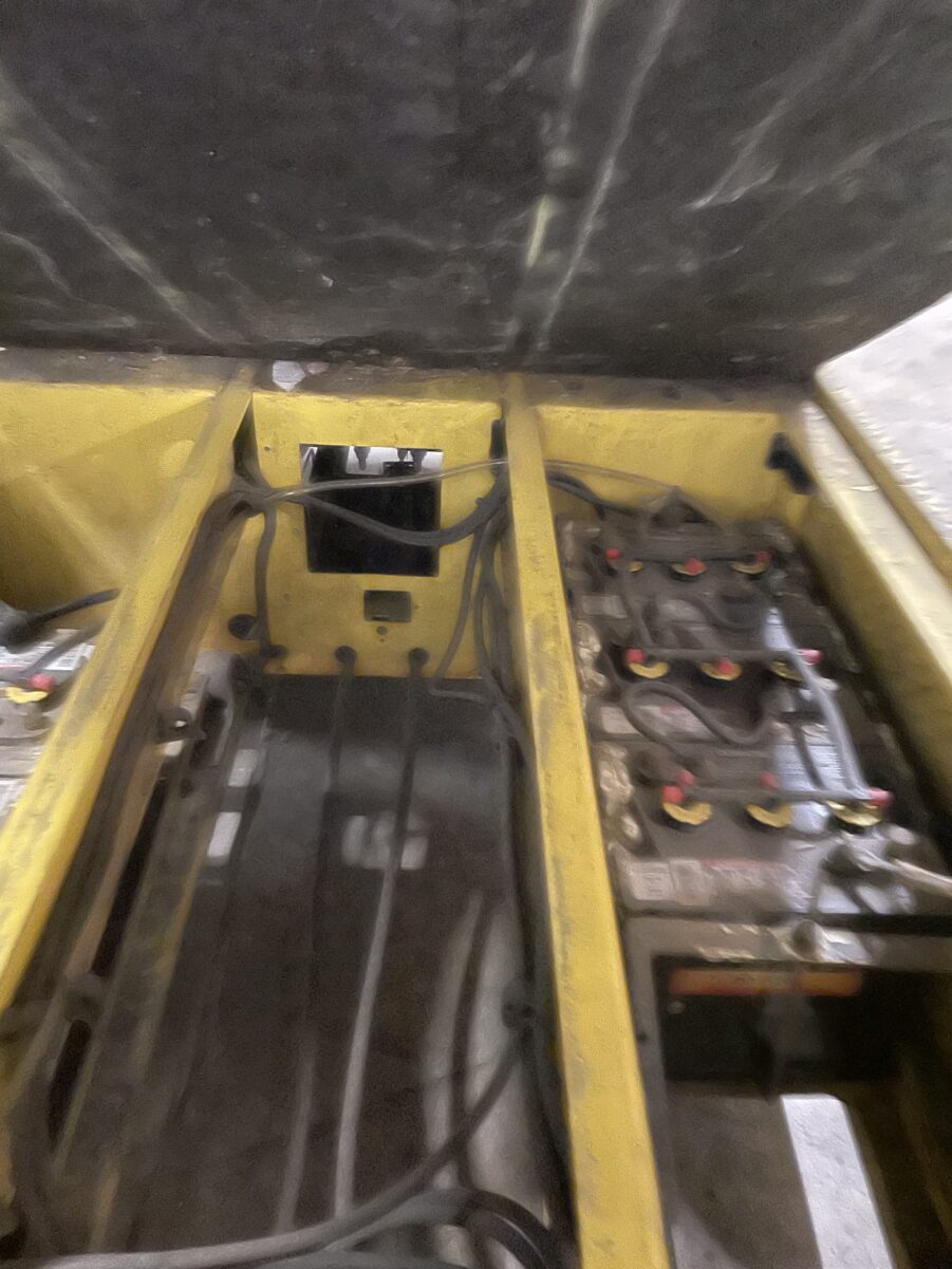 EZ-GO Cushman Textron 36V 2008 Titan Flatbed Golf Cart/Burden Carrier ...