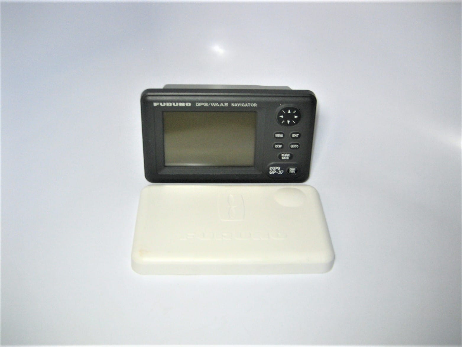 Furuno GP-37 DGPS GPS WAAS 3.5" LCD Navigator Display + Sun Cover ...
