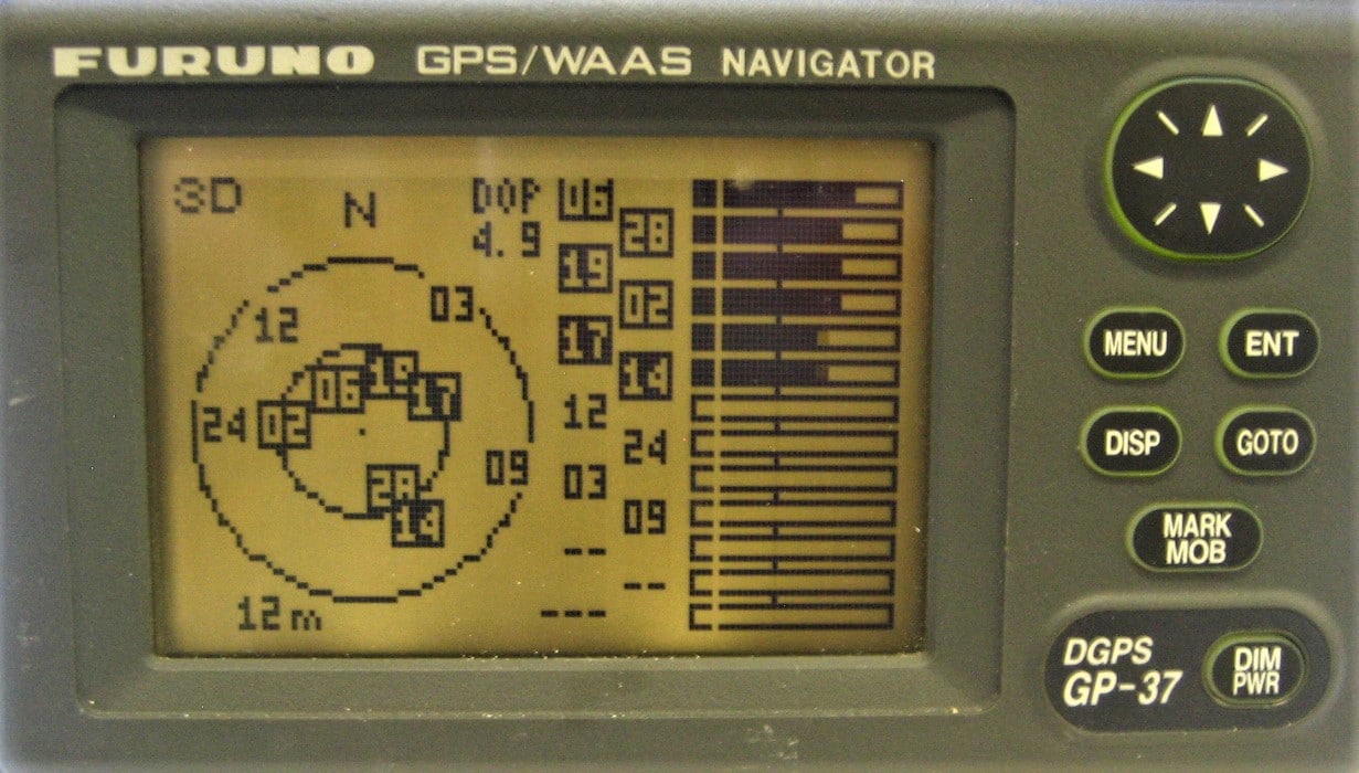 Furuno GP-37 DGPS GPS WAAS 3.5" LCD Navigator Display + Sun Cover ...