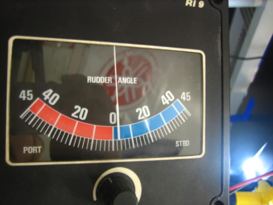 Simrad - Rudder Indicator RI9 F/ RF14XU, RF14XI, RF45/RF45X, RF100 ...