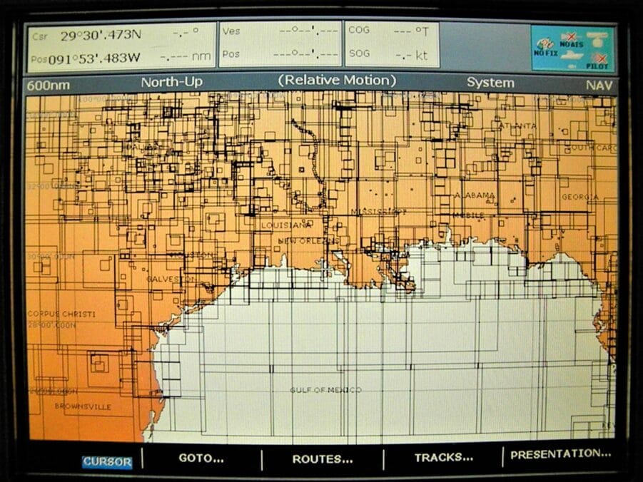 Navionics Plus CF Chart Card "Navionics+ US & Canada" CF/NAV+NI - 16GB ...