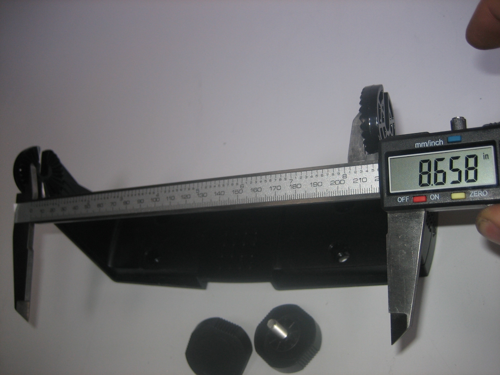 Simrad GO9 XSE / Vulcan 9 Black Mounting Gimbal Bracket & Knobs *NEW ...