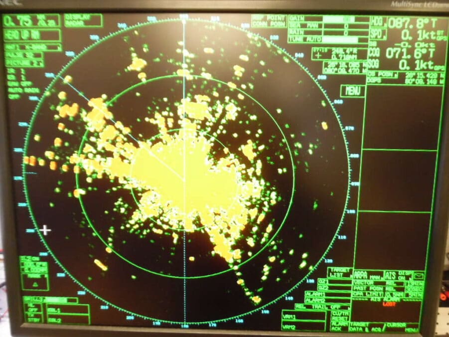 Furuno - FAR-2127BB/DC - IMO Black Box Commercial 25KW Radar System ...