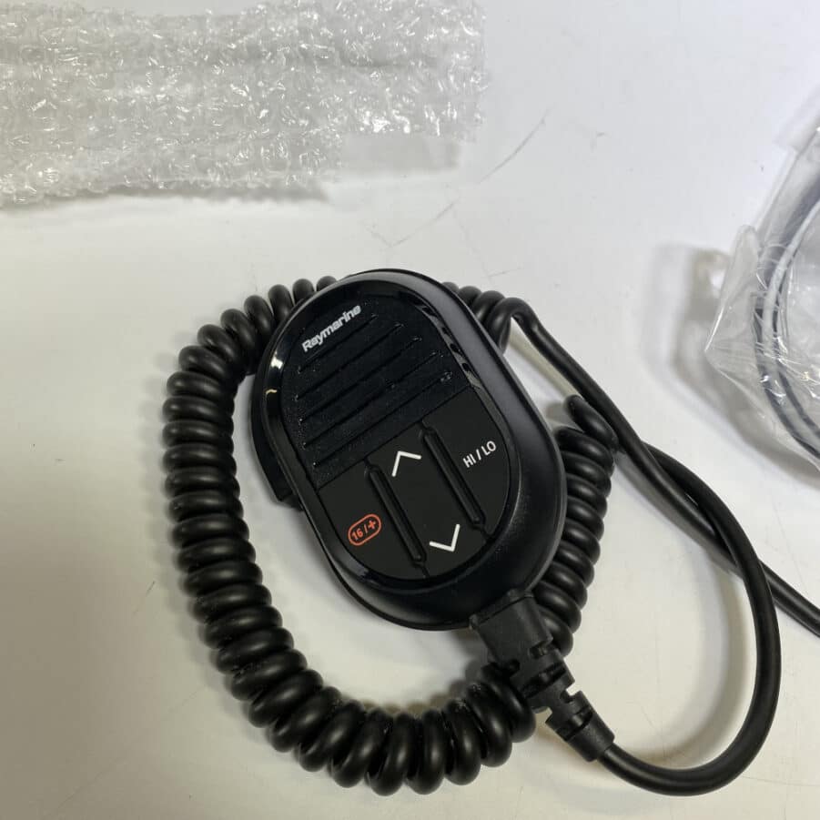 Raymarine Ray53 *Factory Reman* E70524R Compact Marine VHF Radio w/ GPS ...