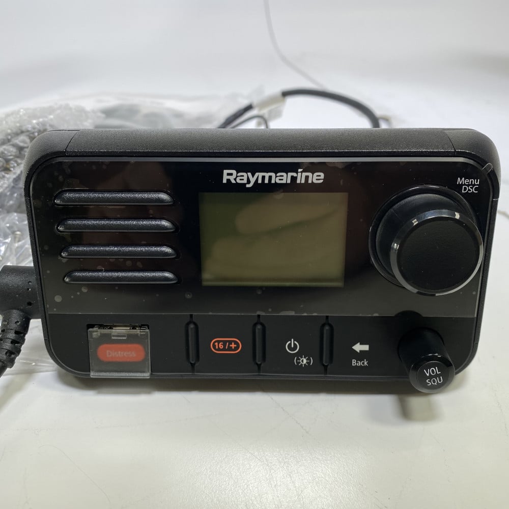 Raymarine Ray53 *Factory Reman* E70524R Compact Marine VHF Radio w/ GPS ...