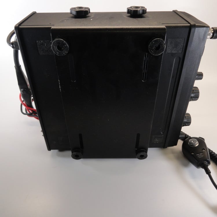 Icom IC-M700Pro - HF SSB HAM Radiotelephone w/ Hand Mic and Bracket ...