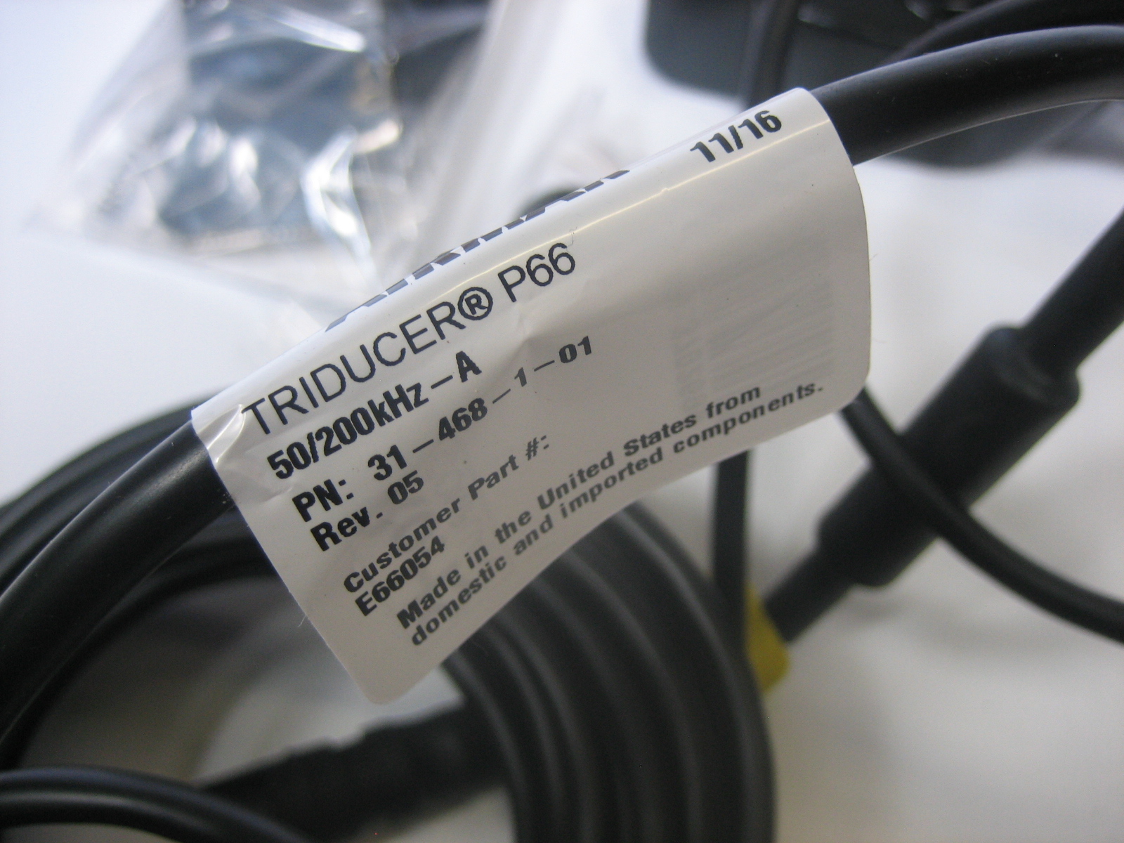 Raymarine P66 Triducer Transom Mount Transducer 50/200 - E66054 - New ...