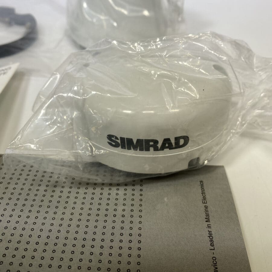 Simrad GS-15 GPS Antenna W/ Base + NMEA2k To Simnet Drop cable - *NEW ...