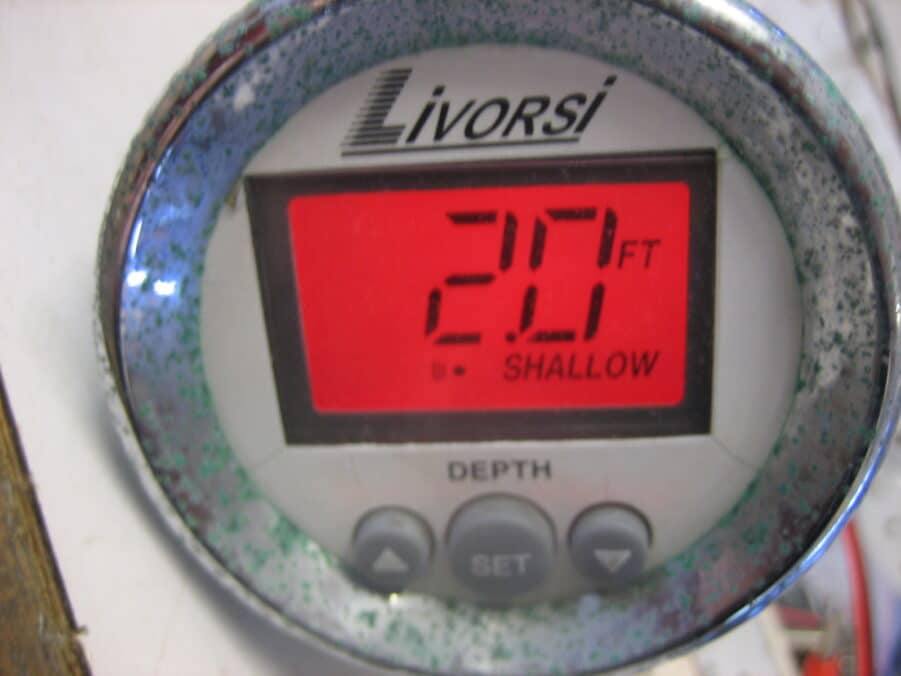 Humminbird Livorsi HDR 610 In-Dash Digital Depth Finder *Working* 2 of ...