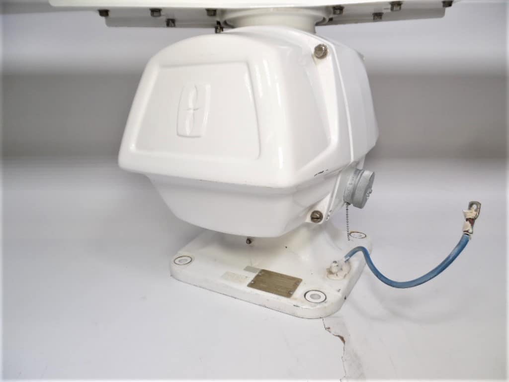 Furuno - FAR-2127BB - AC - IMO Black Box Commercial 25KW Radar System ...