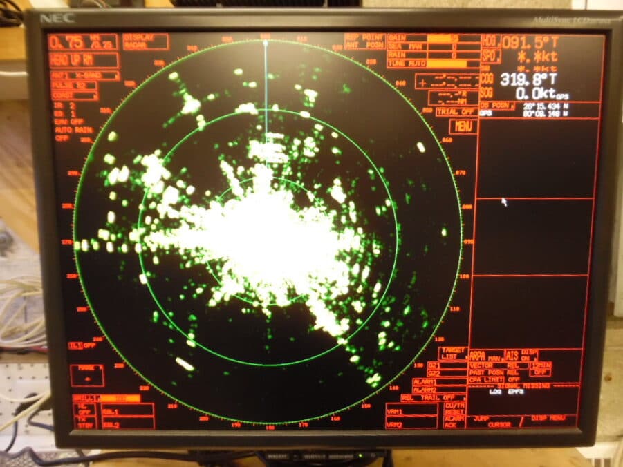 Furuno - FAR-2127BB - AC - IMO Black Box Commercial 25KW Radar System ...