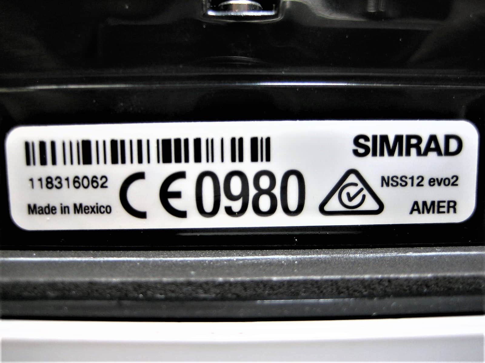 Simrad NSS12 Evo2 - 12" Touchscreen MFD Chartplotter - Max Marine ...