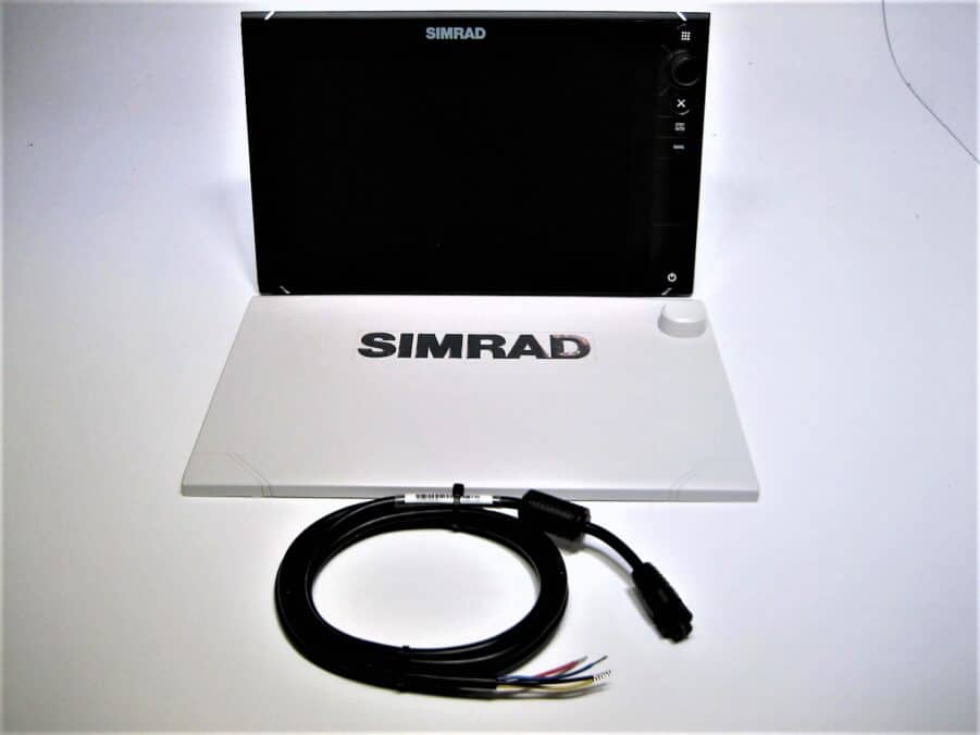 Simrad NSS12 Evo2 - 12" Touchscreen MFD Chartplotter - Max Marine ...