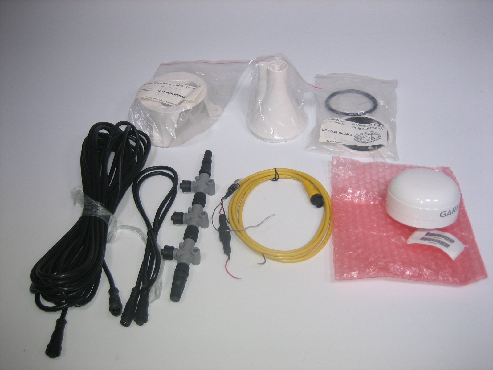 Garmin GPS-19X NEW* NMEA2000 Complete Add-On GPS Antenna & NMEA2000 ...