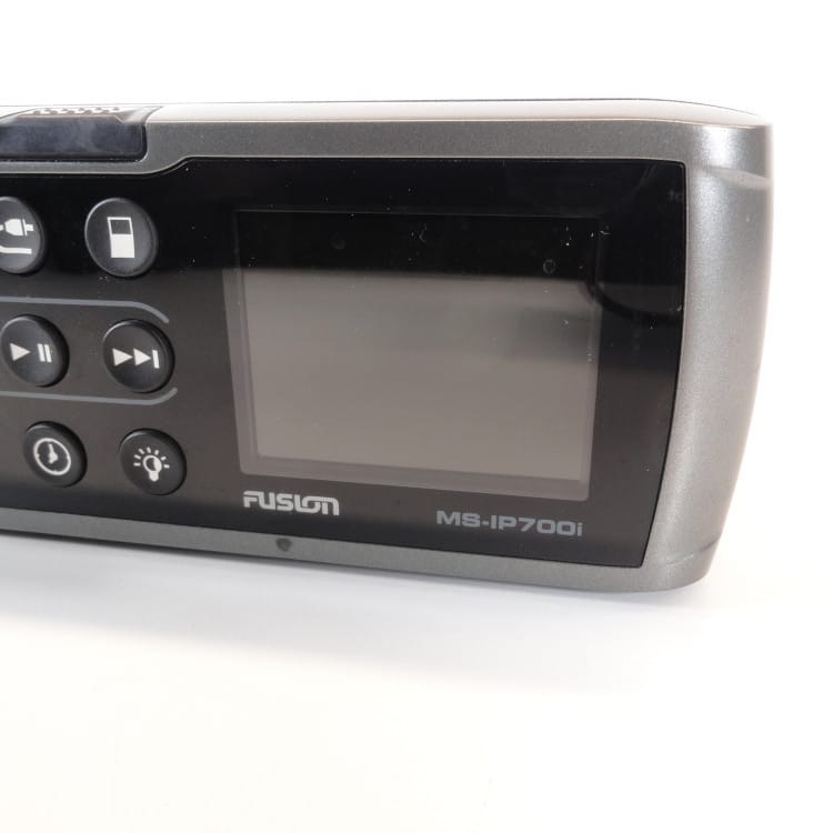 Fusion MS-IP700i - Marine Entertainment Stereo AM/FM XM Boat Radio ...