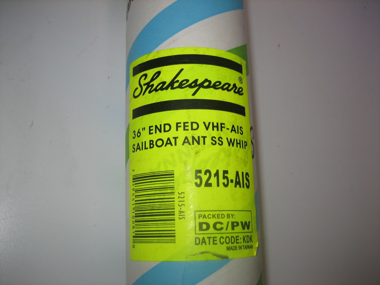Shakespeare 5215 AIS Squatty Body Low Profile Whip Antenna - NEW - Max ...
