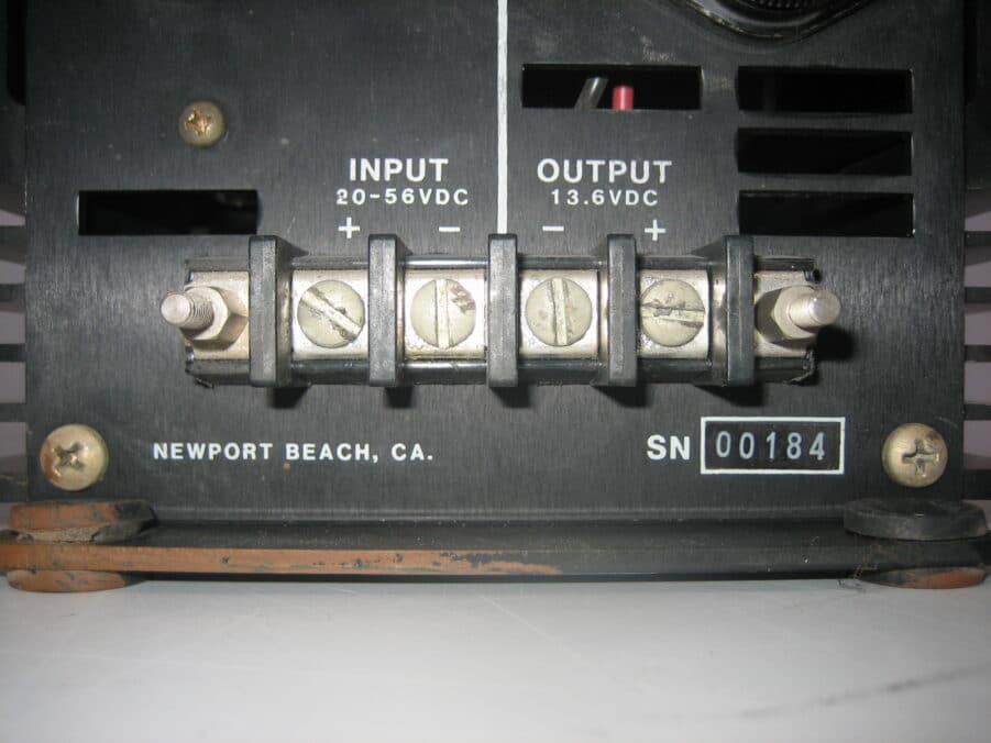 Newmar 48-12-35 I - 20-56 VDC IN/13.6 VDC OUT - 35 AMP DC-DC Step Down ...